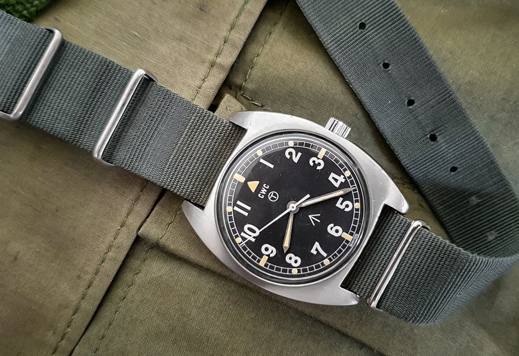 CWC W10 British Military Field Watch – Hairspring